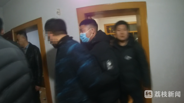 男子见网友遭遇酒驾版 仙人跳”!警方揭露新骗术我苏网